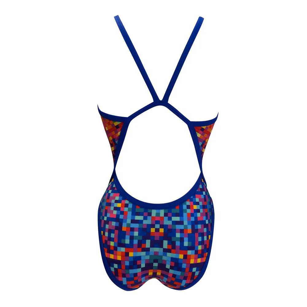 Turbo Pixels Revolution | Swiminn