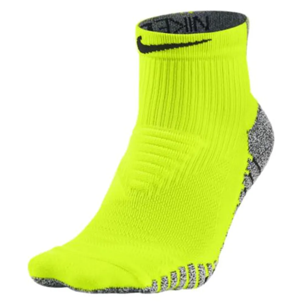 Nike NG Lightweight Mid socks Yellow | Traininn