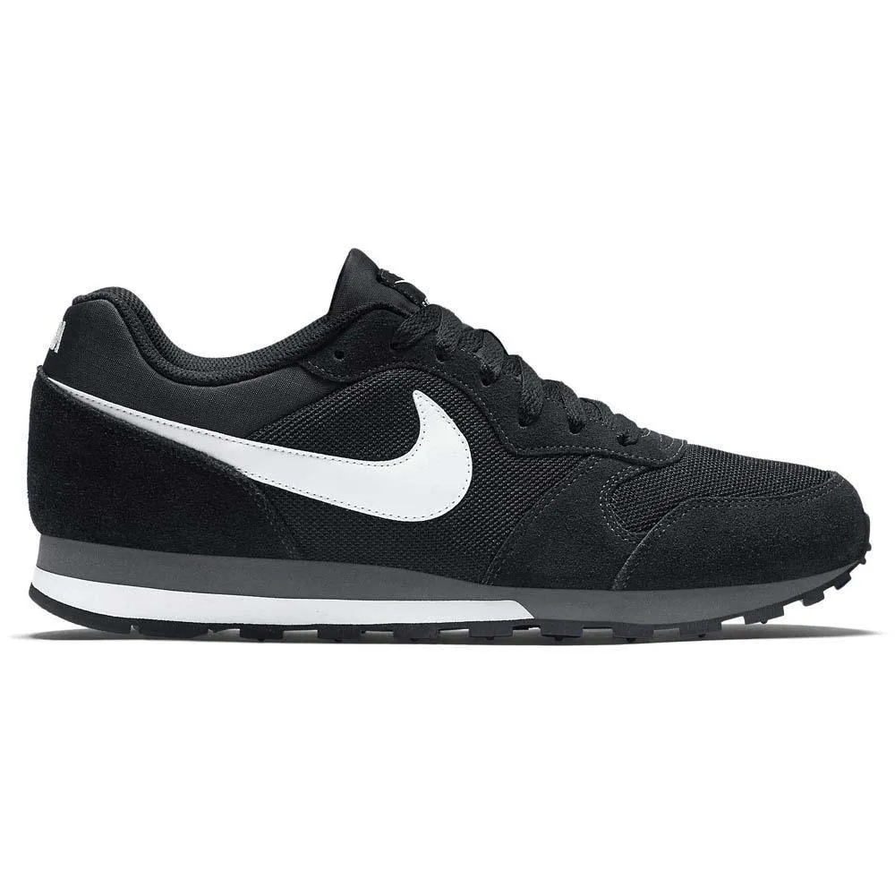 Nike MD Runner 2 trainers Black | Dressinn