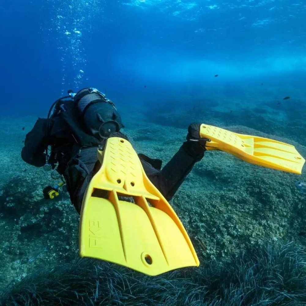 Apeks RK3 Diving Fins Yellow | Diveinn