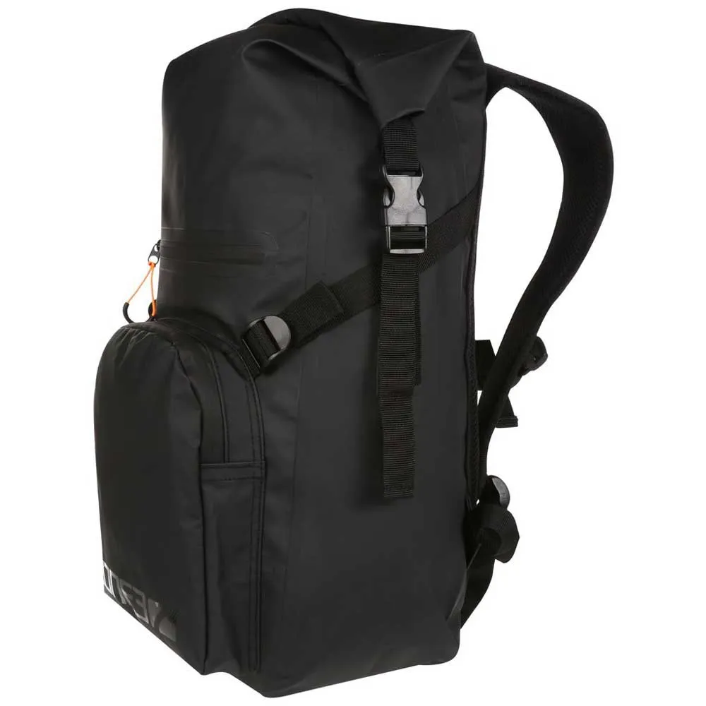 Zone3 WP Backpack Black | Swiminn