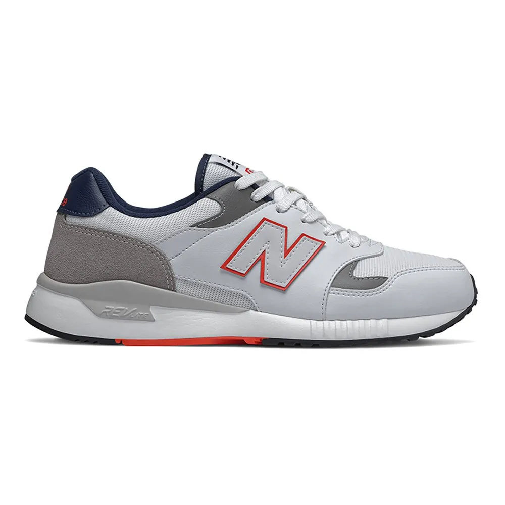 New balance 570 Classic Trainers | Dressinn