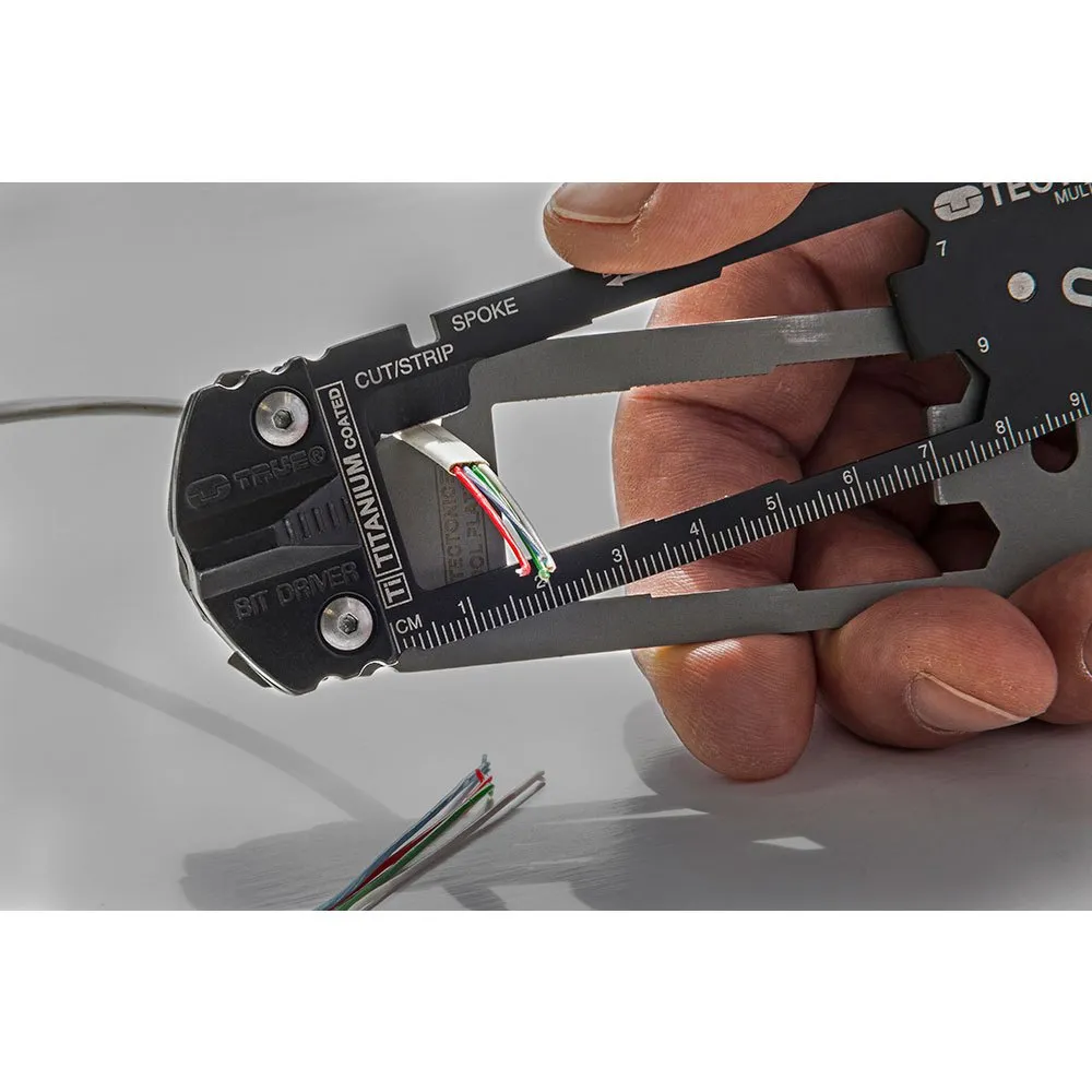 True utility Tectonic Black | Trekkinn