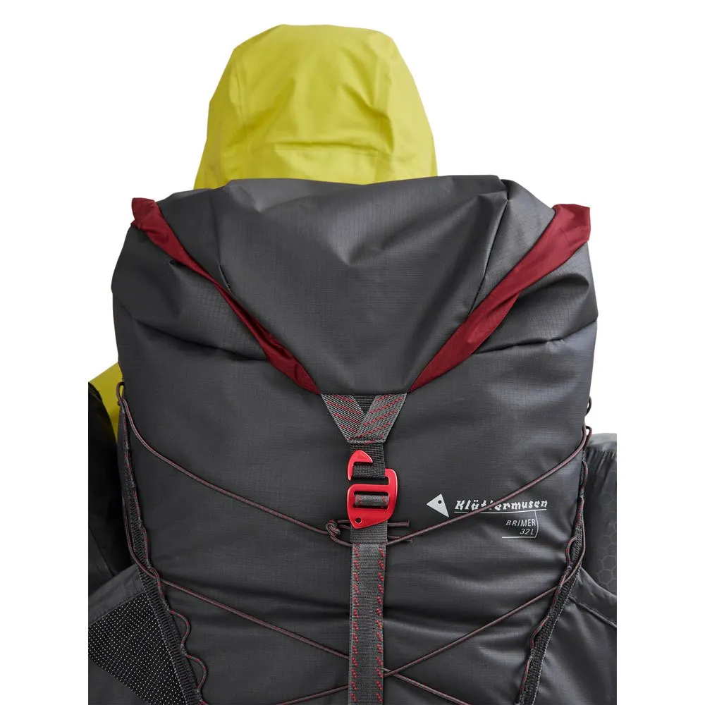 Klättermusen Brimer 32L reppu Musta | Trekkinn