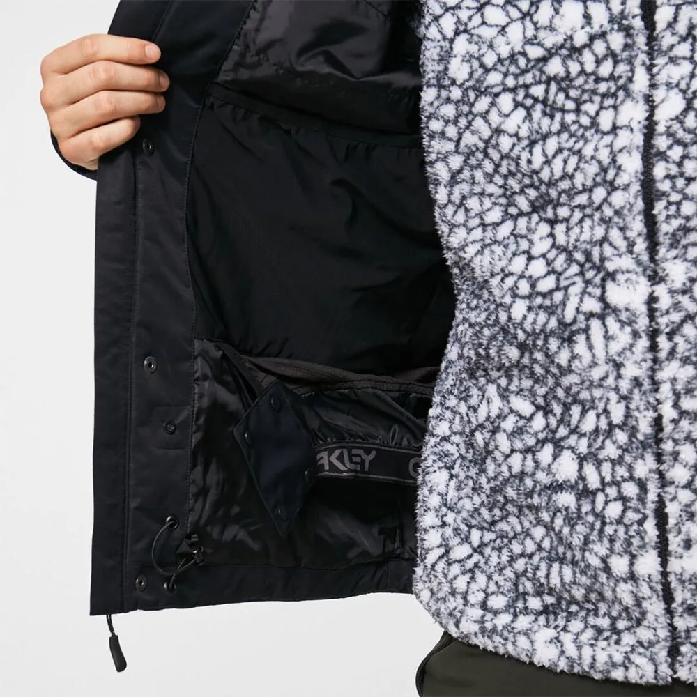 Oakley Range jacket Black | Snowinn