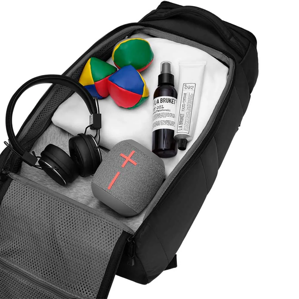 Douchebags The Strøm 20L Marcelo 2.0 Backpack Black | Snowinn