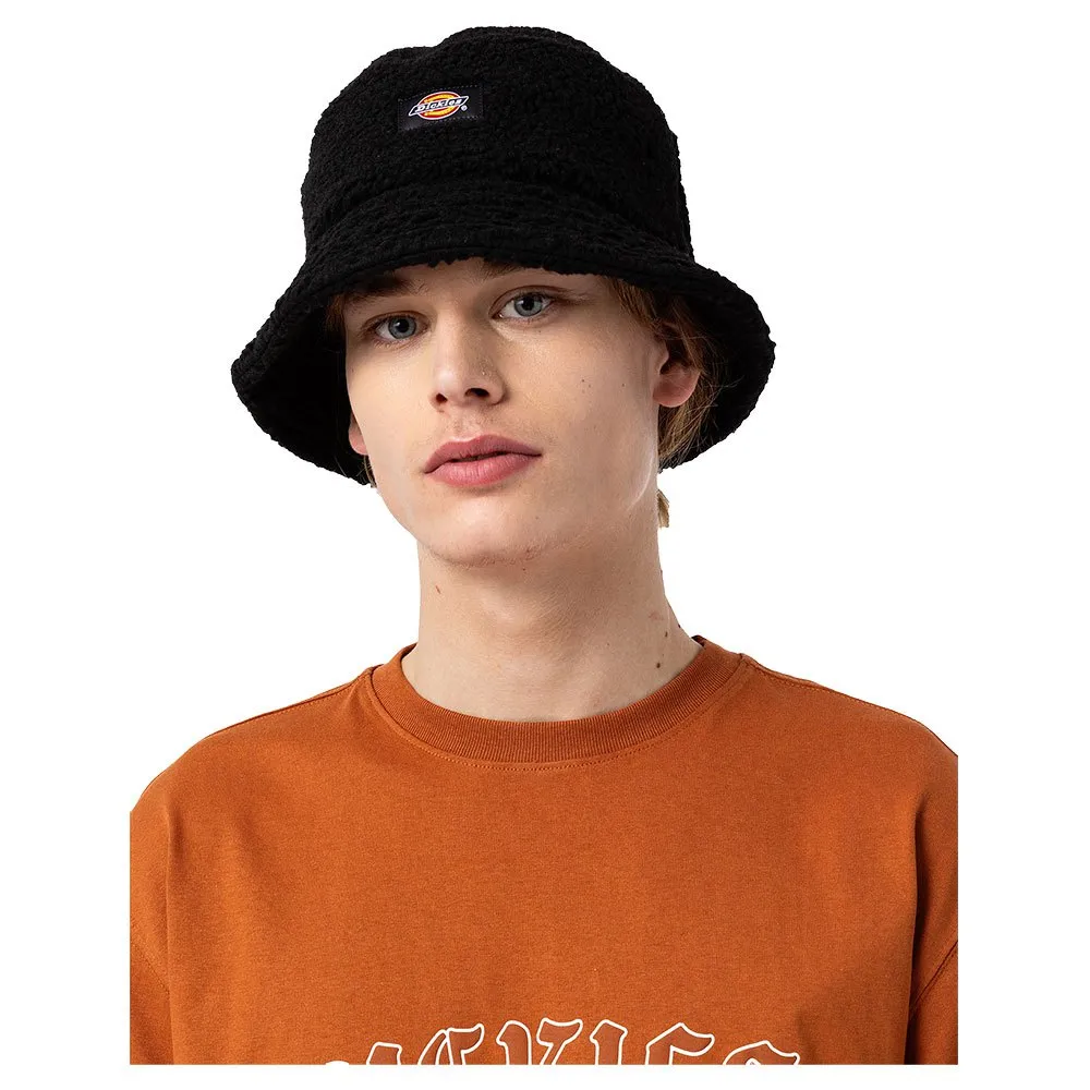 Dickies Red Chute Sherpa Hat Black | Xtremeinn