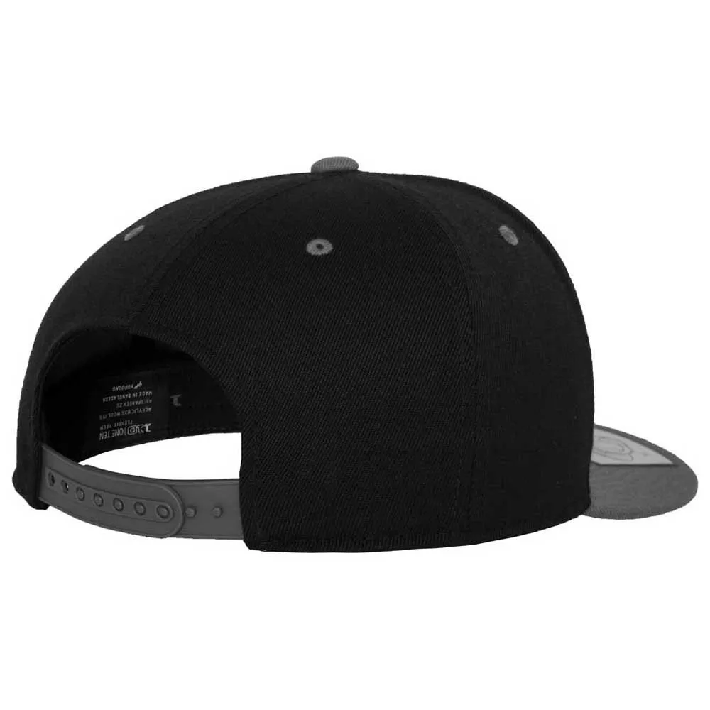 Flexfit 110 Fitted cap Black | Dressinn