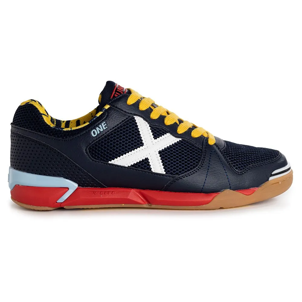 Munich One Indoor Football Shoes Black | Goalinn