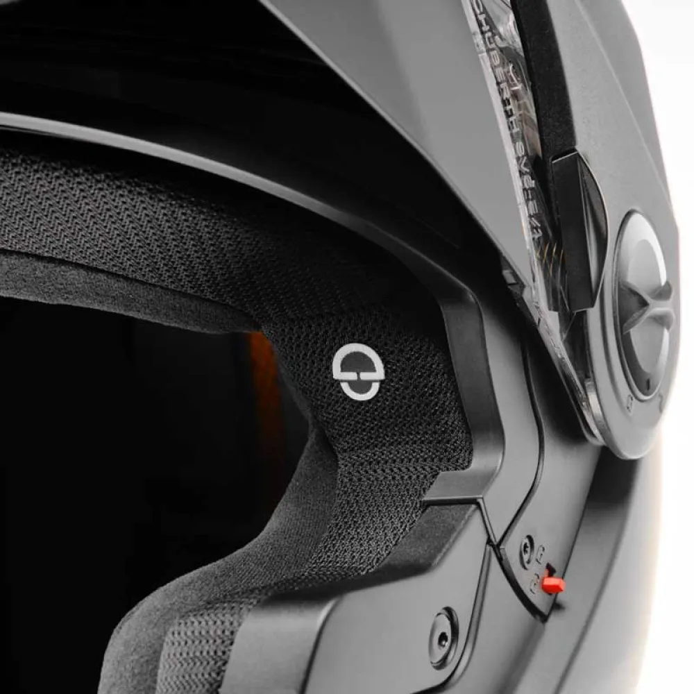 Schuberth E2 modular helmet Black | Motardinn
