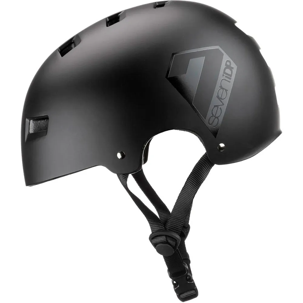 7idp M3 Helmet, Black | Bikeinn