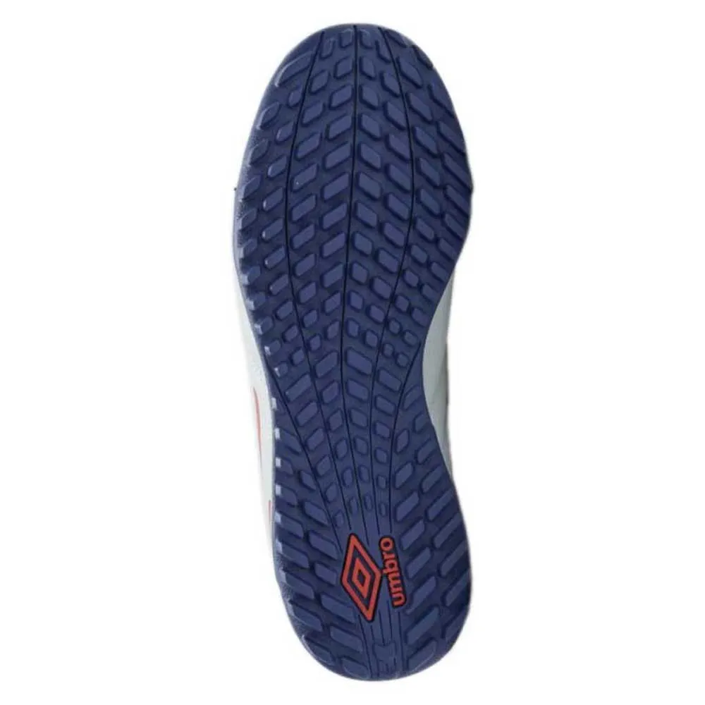 Umbro Tocco IV League IC Football Boots White | Goalinn