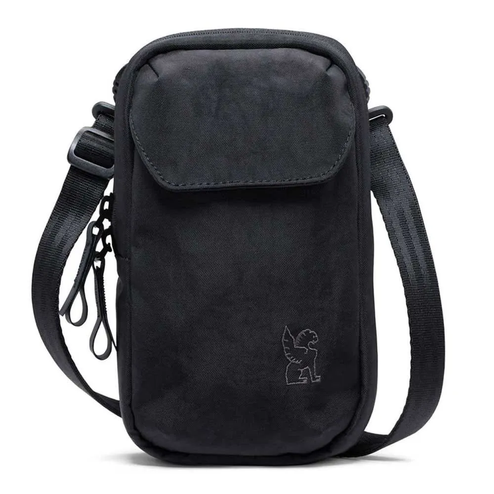 Chrome Logan Pouch Bag Black | Dressinn