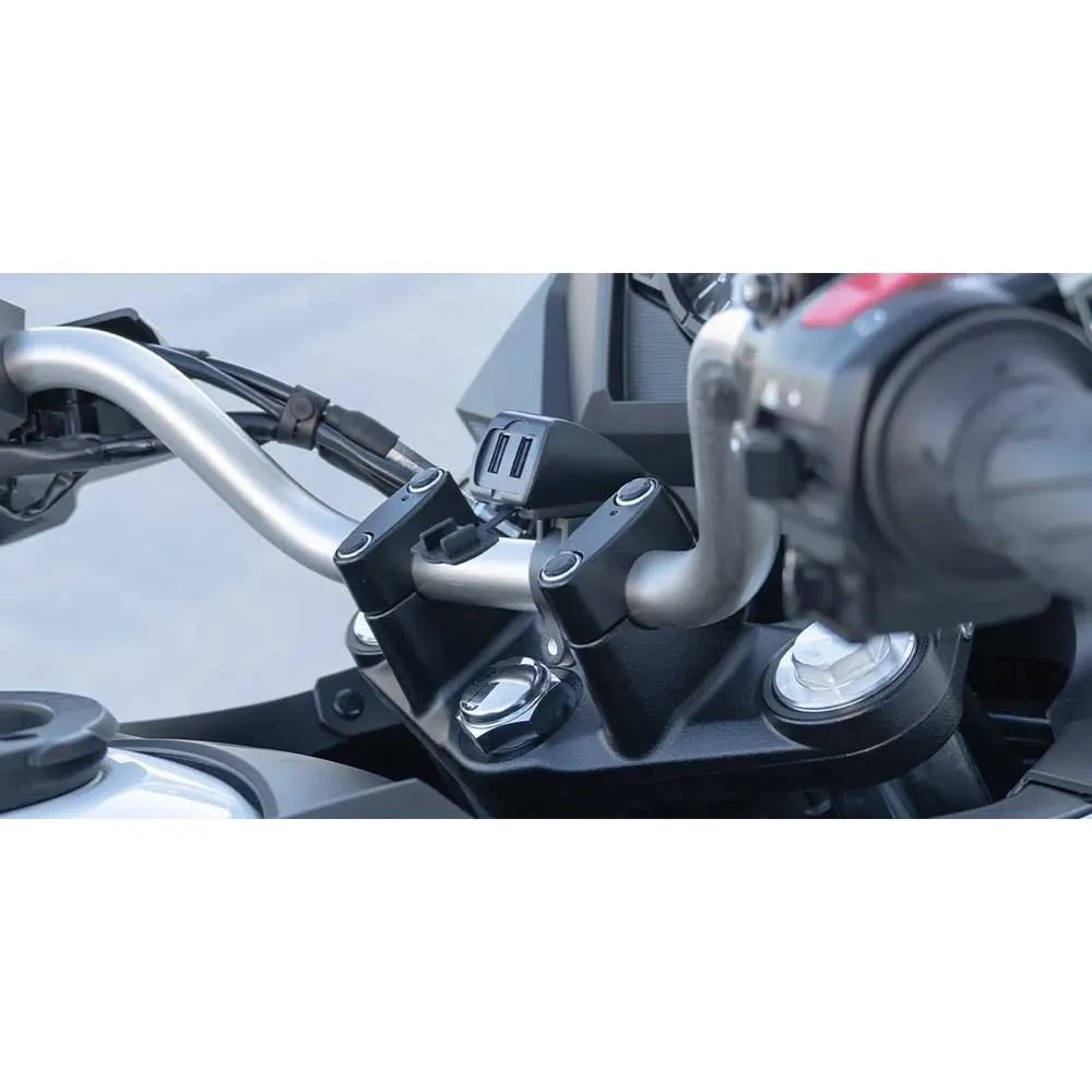 Optiline Trek Water Resistant Power Outlet USB | Motardinn