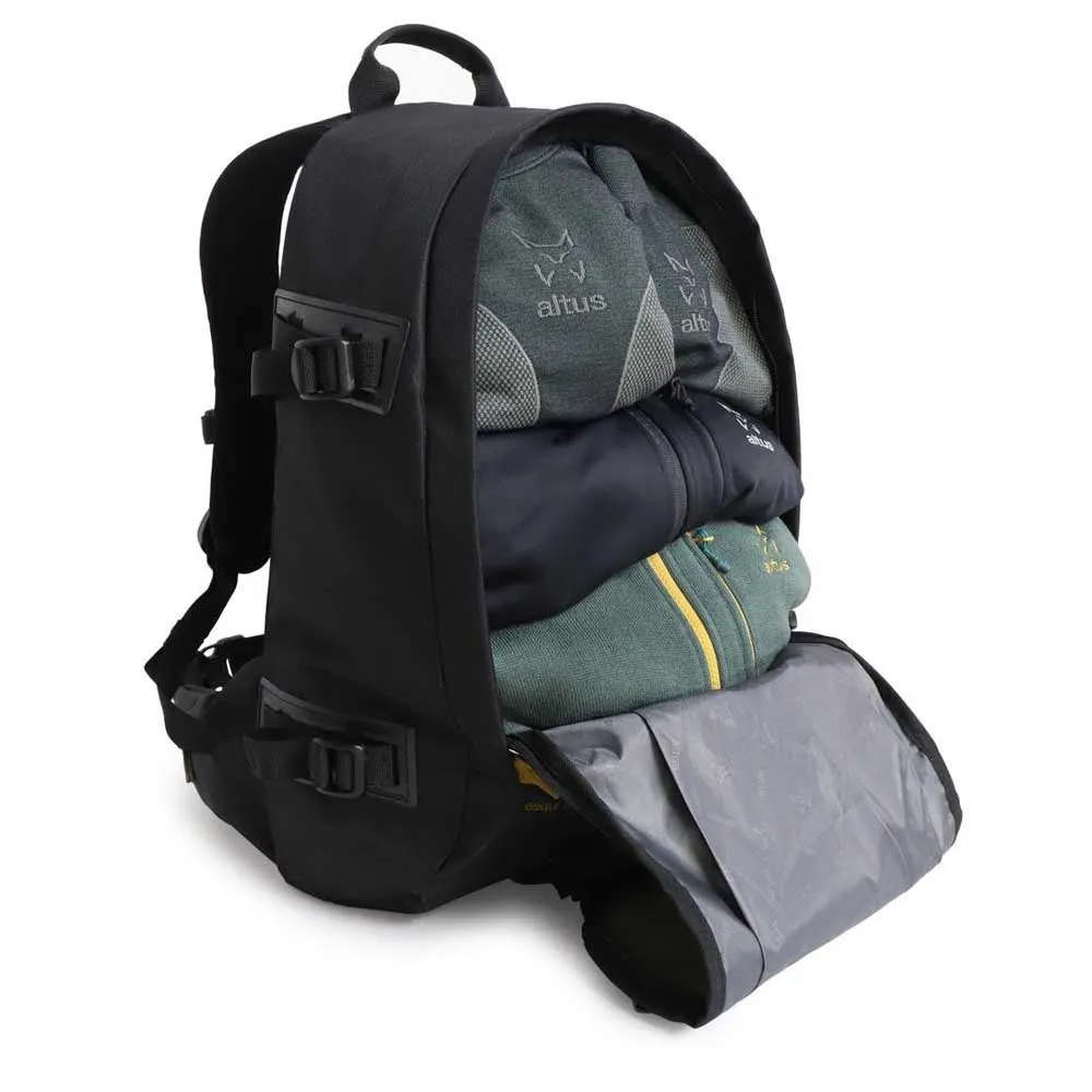 Altus G30 27L reppu Musta | Trekkinn