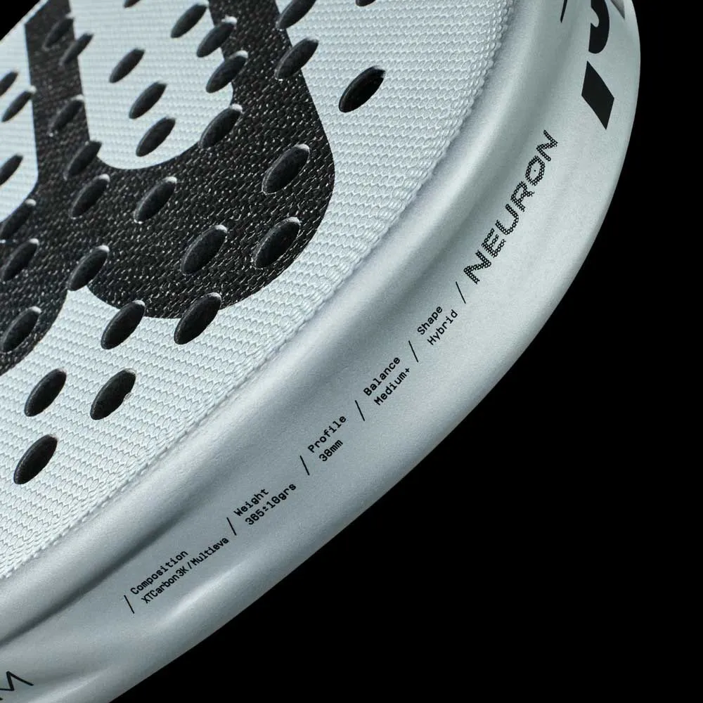 Bullpadel Neuron 2025 padel racket Silver | Smashinn