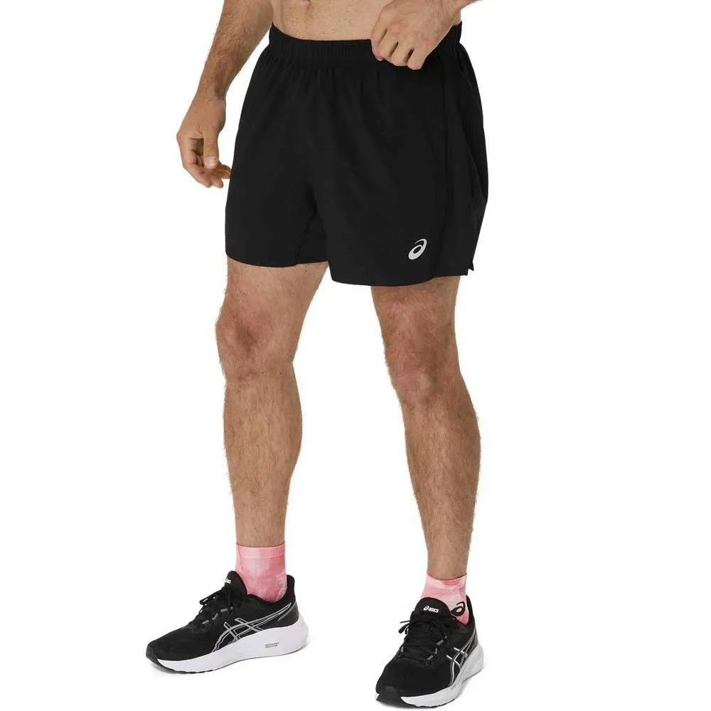 Asics Core 5in shorts Black | Runnerinn