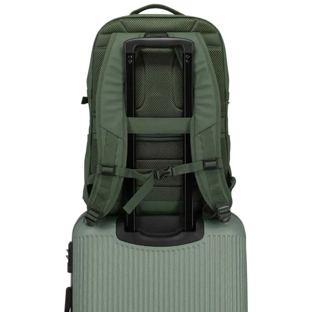 Travelite Basics 28L backpack Green | Dressinn